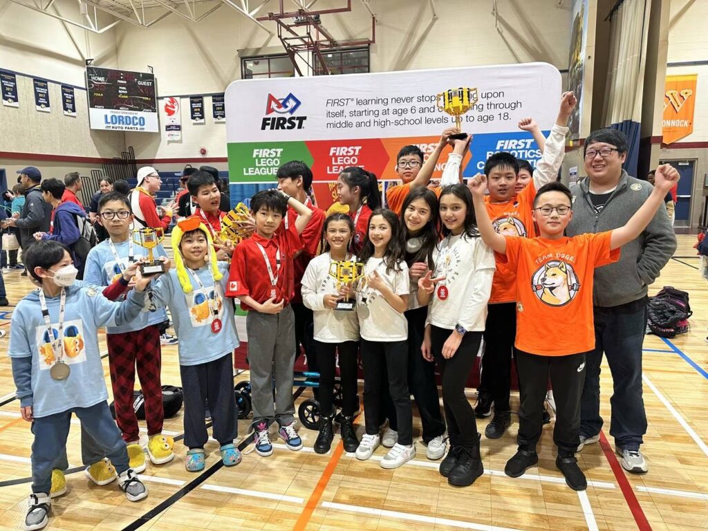 Robot Competitions – RoboPlanet Robotics Academy